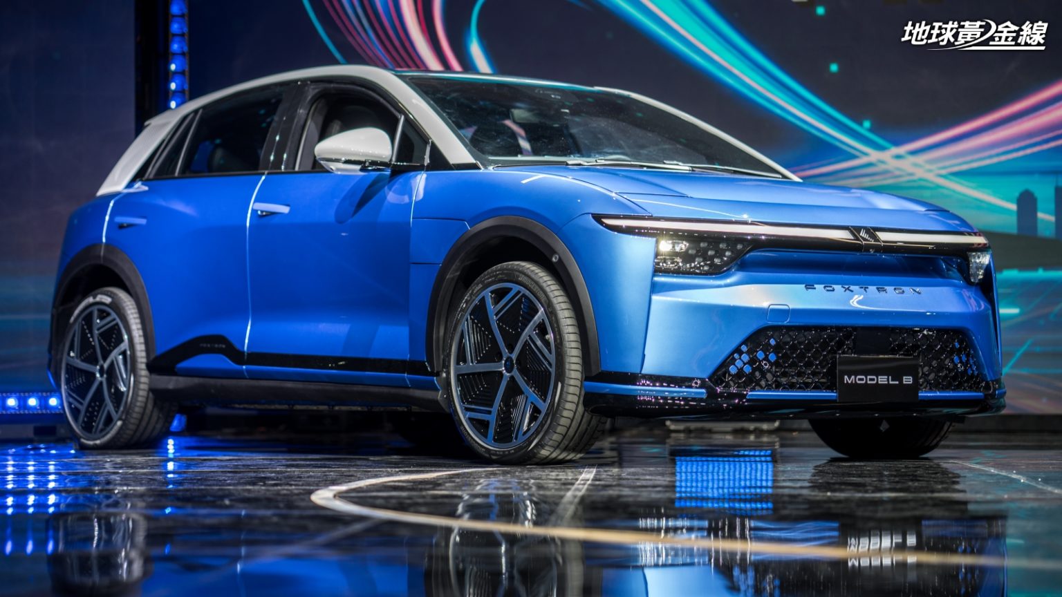 鴻海Model B時隔1年進化到哪？ 量產版與概念車完整差異分析！ | 地球黃金線