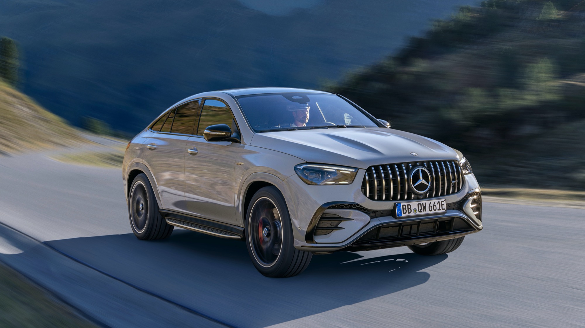 M-AMG GLE 53 PHEV登場！ 電動馬達助攻最大馬力高達544匹！ | 地球黃金線