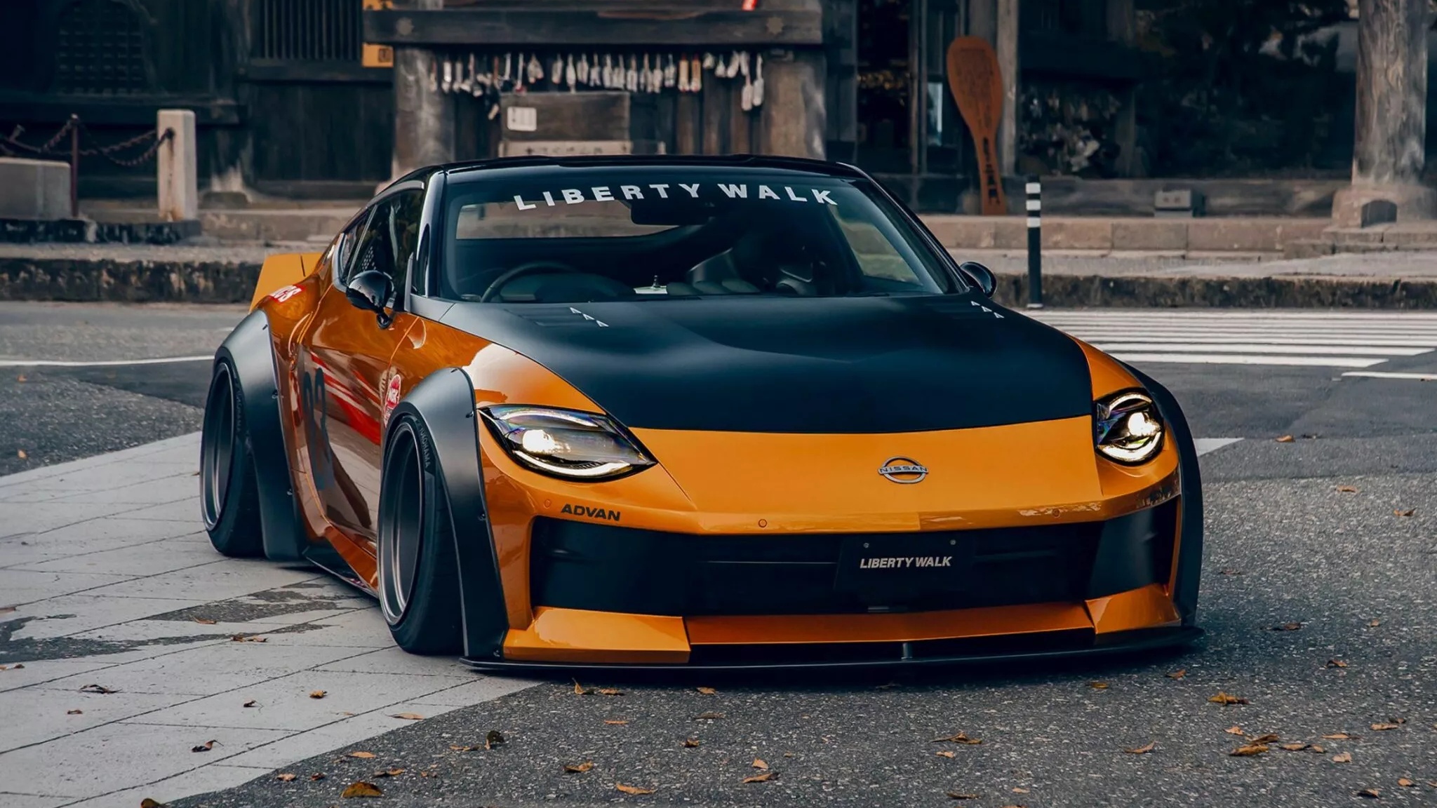 Nissan Z又有新套件可以改！ Liberty Walk推出專屬寬體 | 地球黃金線