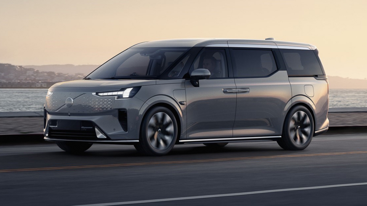 Volvo首款電動MPV EM90終於報到！ EM90續航738公里對岸363萬先開賣 | 地球黃金線