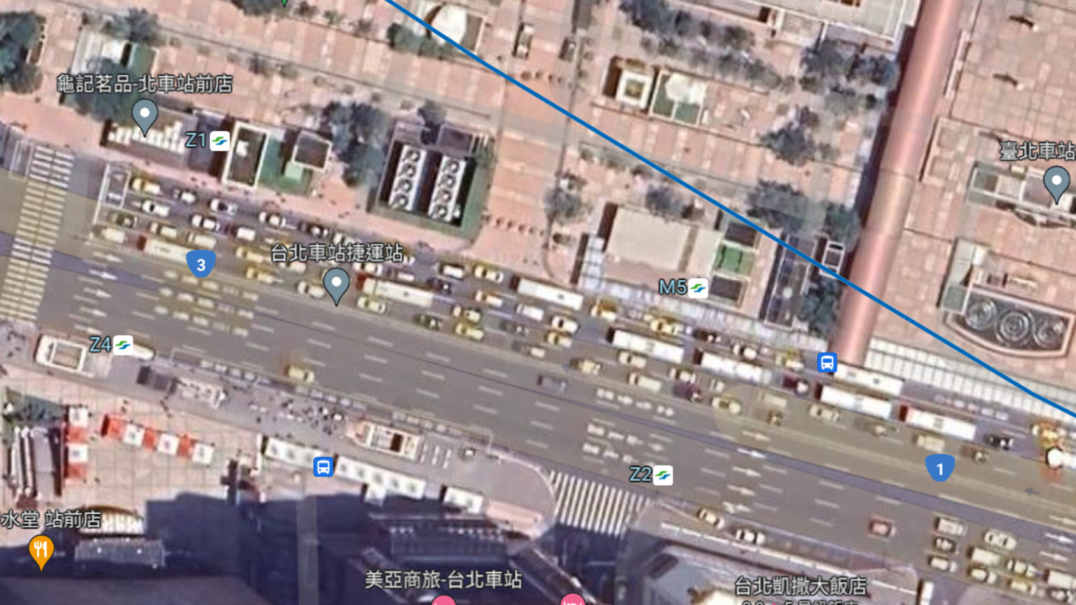 男子疑因不想繞路 推輪椅闖越台北車站前9車道！ | 地球黃金線