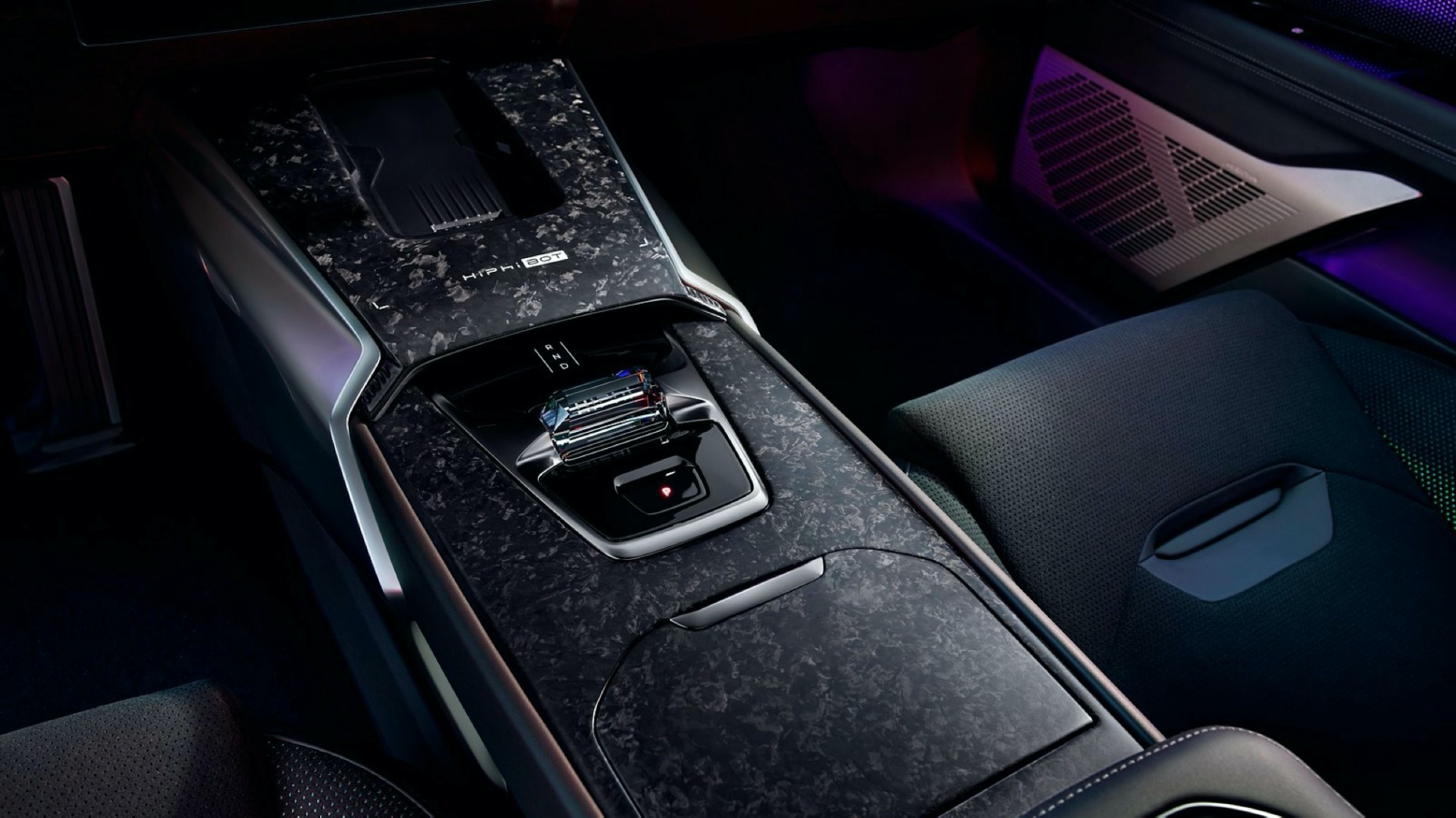 HiPhi A純電超跑馬力直逼1300匹 零百加速只需2秒要讓對手好看 | 地球黃金線