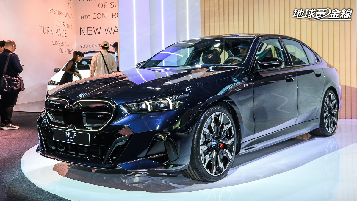 BMW i5挾逾500張單329萬起凍漲上市 燃油動力年底加入i5 Touring明年報到 | 地球黃金線