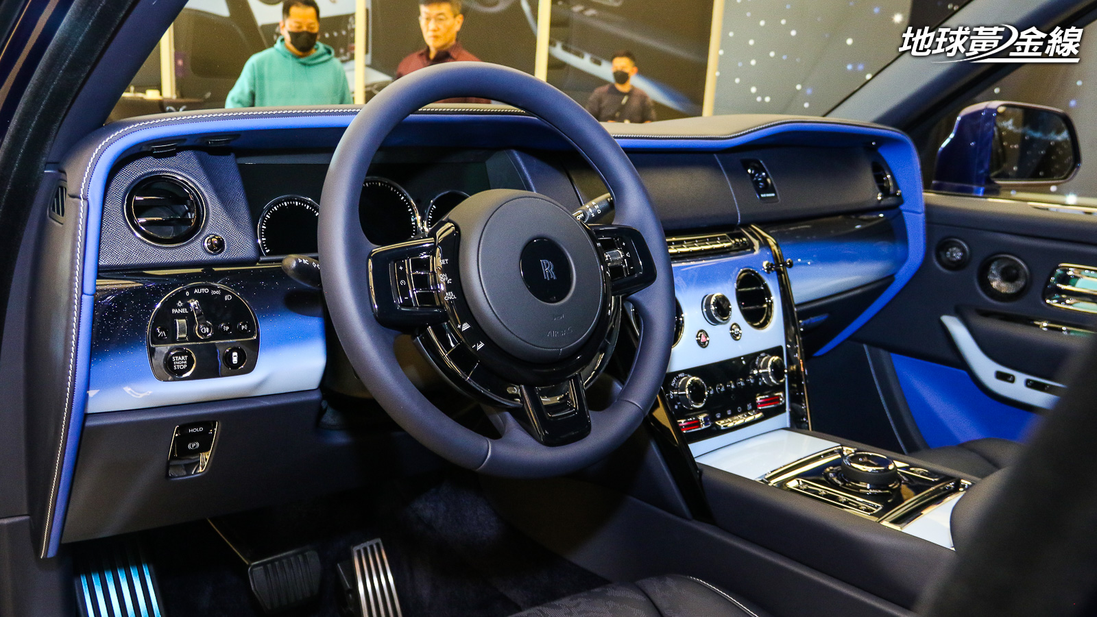 勞斯萊斯Cullinan Blue Shadow現身，車內擁有太空台灣就此一輛！ | 地球黃金線