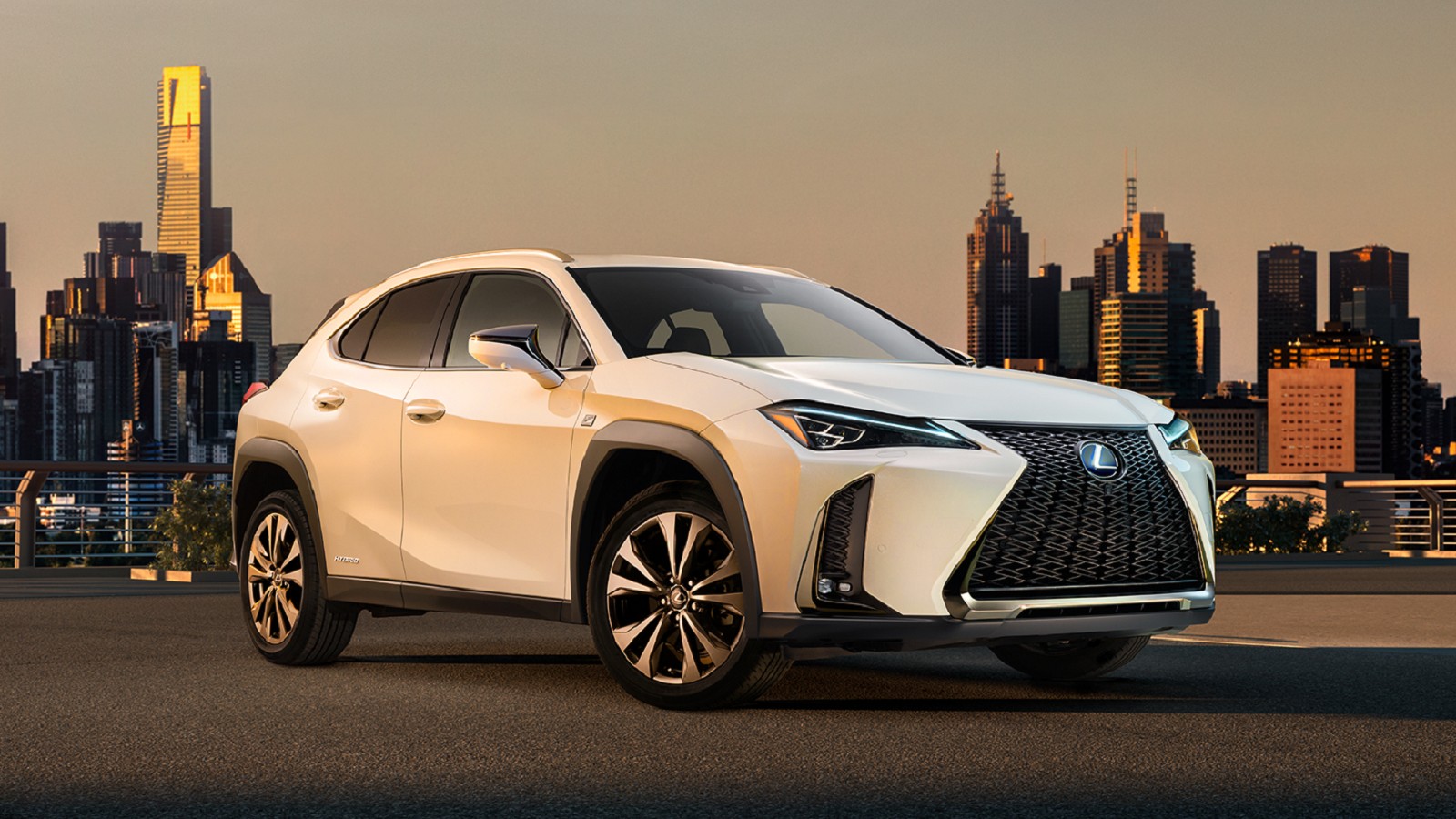 Lexus UX 300h歐規法國搶先上！取代UX 250h騰出LBX價格空間 | 地球黃金線