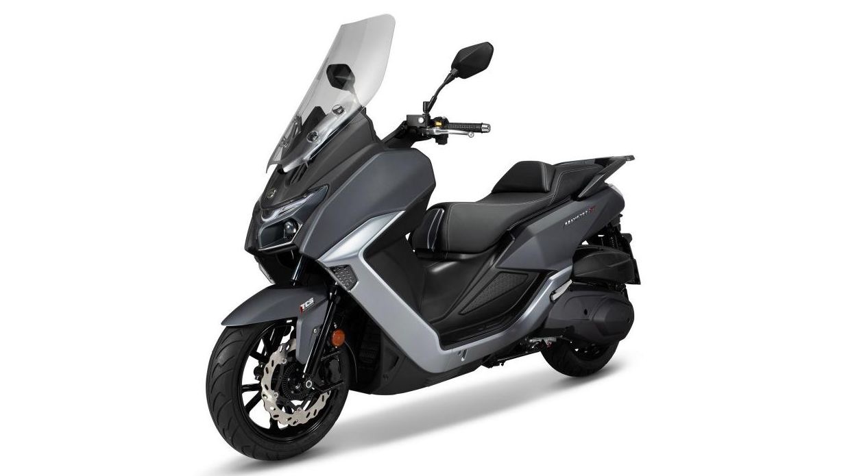 SYM Maxsym 400將小改款？Maxsym GT送測油耗「三陽回應了」 | 地球黃金線