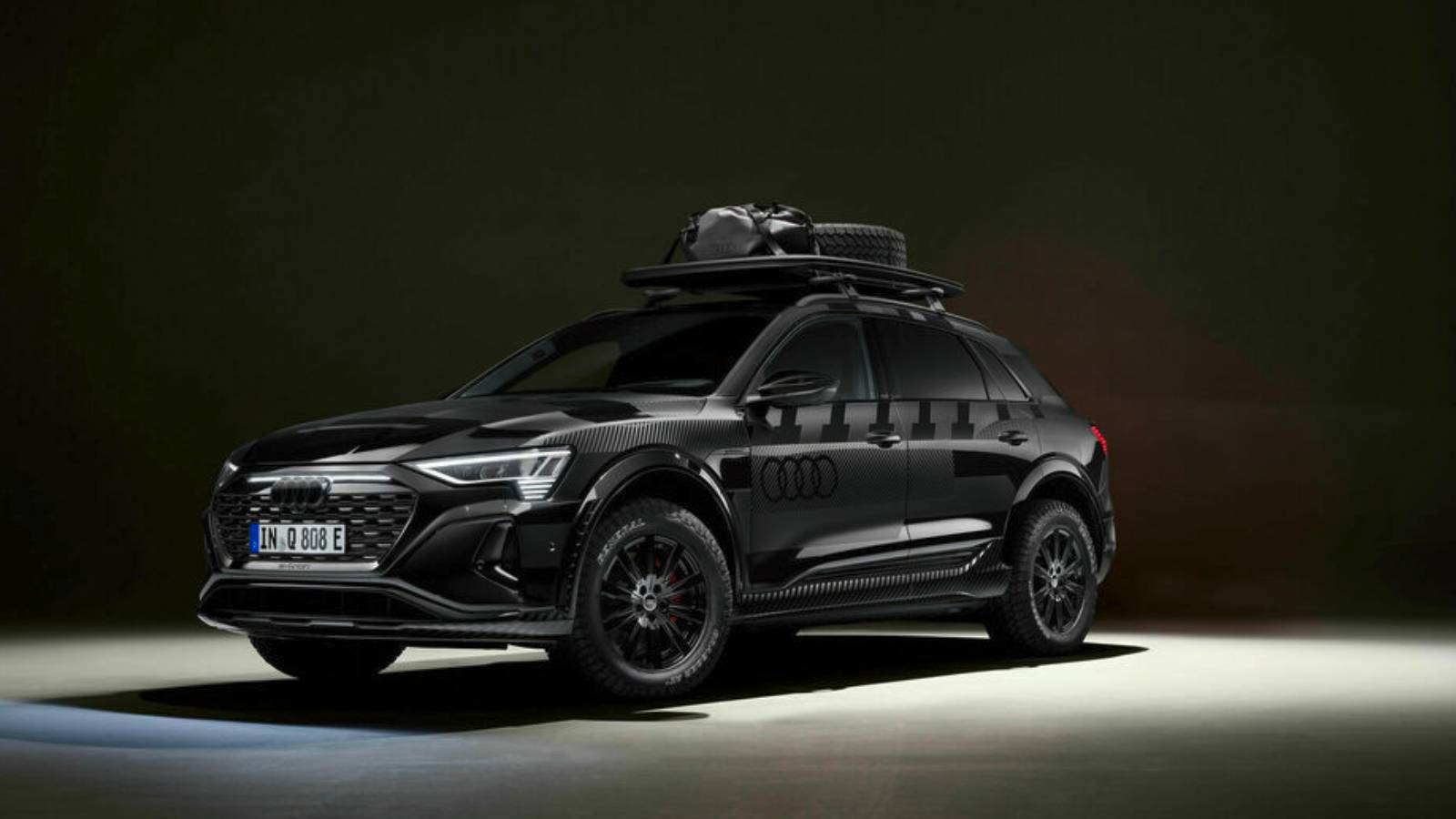 Audi 推出Q8 e-tron edition Dakar！以拉力賽為啟發德國限量99部 | 地球黃金線
