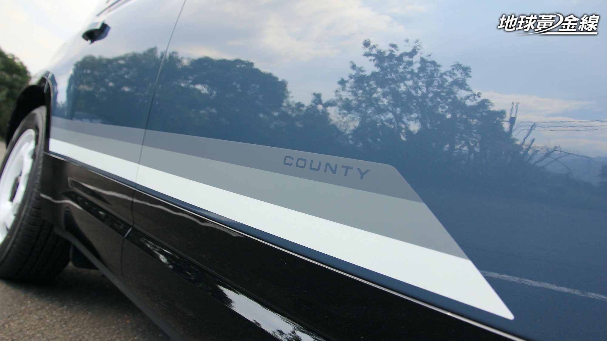 試駕／24年式Defender 110 D300 SE，大馬力高顏值一次擁有！ | 地球黃金線