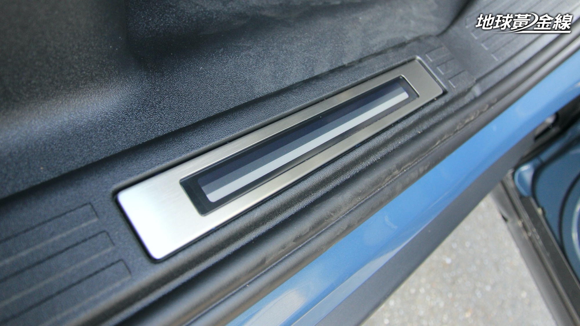 試駕／24年式Defender 110 D300 SE，大馬力高顏值一次擁有！ | 地球黃金線