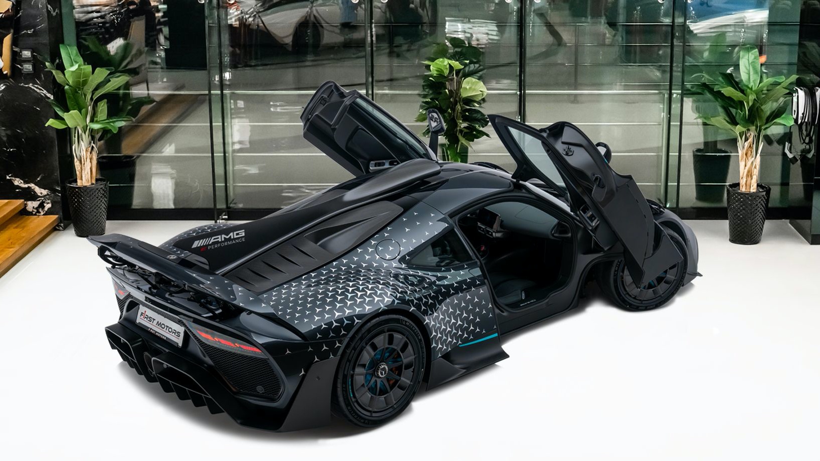 拍賣網站驚見神獸M-AMG One，開價1.7億元準備跟新主人回家！ | 地球黃金線