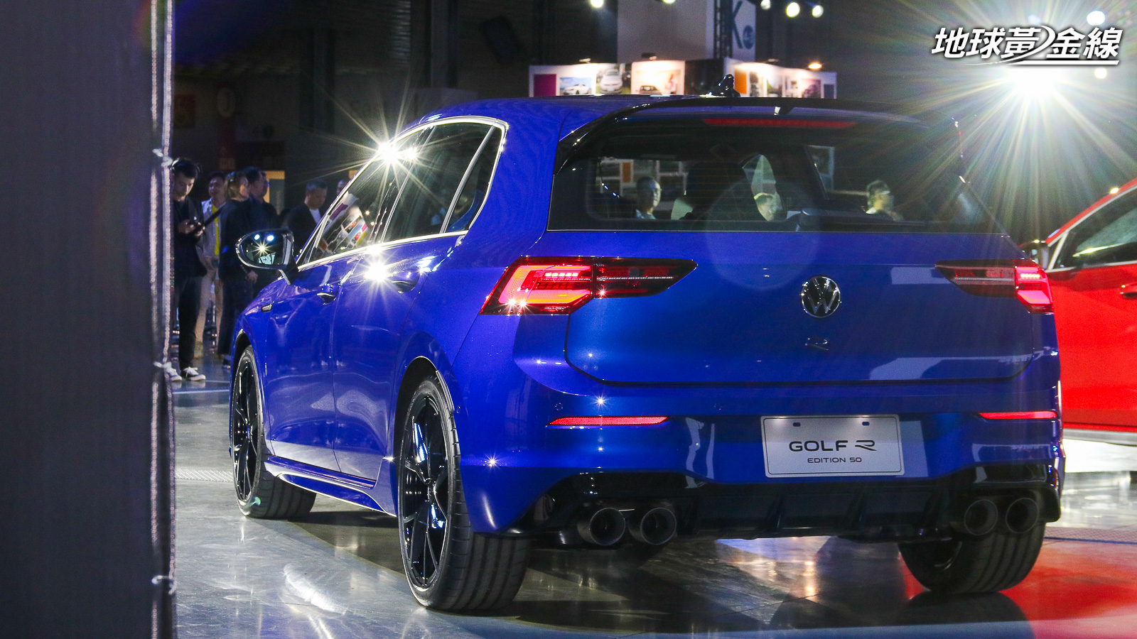 50週年版Golf GTI與Golf R同步現身，最高降價30萬元慶Golf週年！ | 地球黃金線