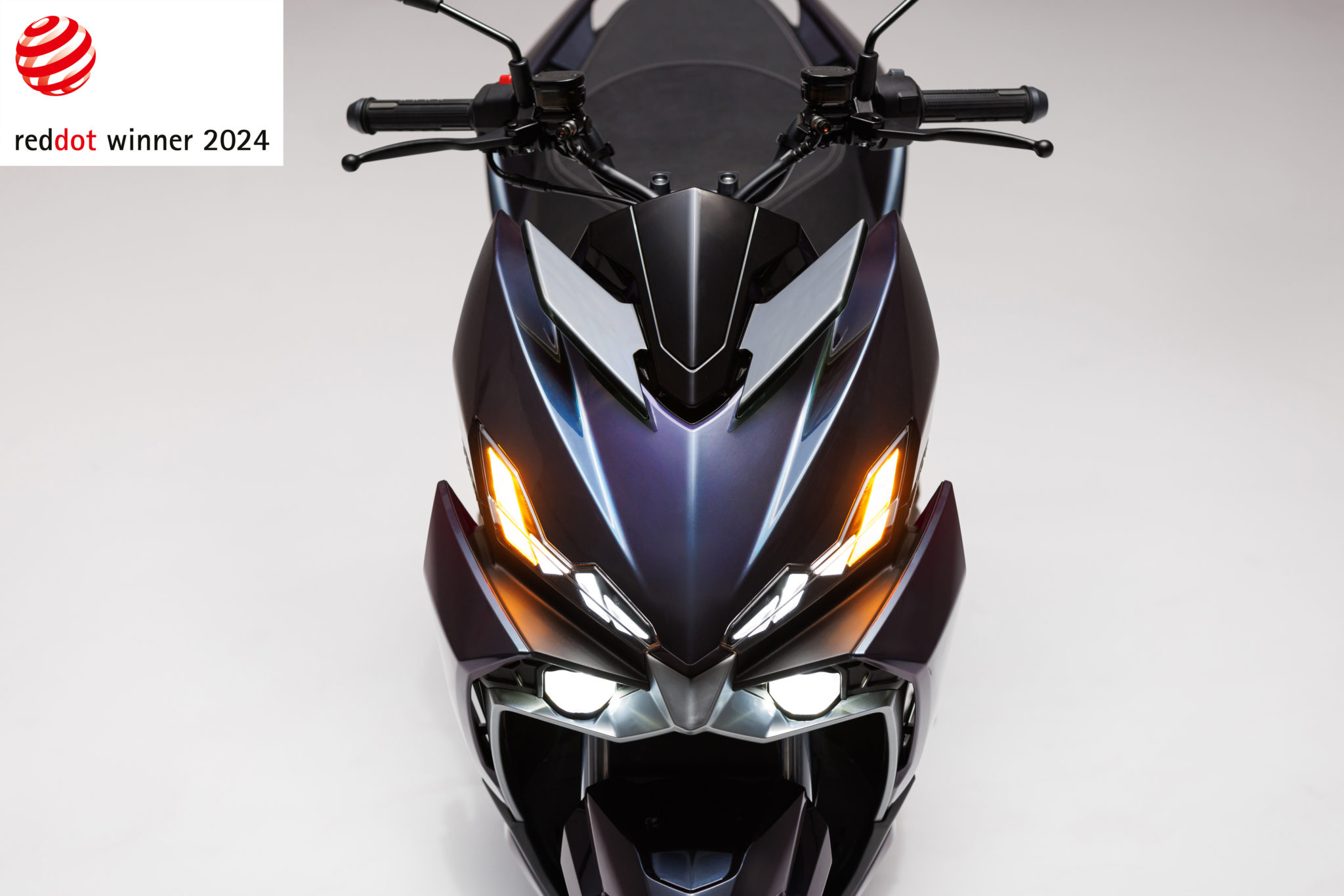 2代SYM DRGBT成首次獲德國紅點設計獎的台灣機車！三陽官宣新車上市時間 | 地球黃金線