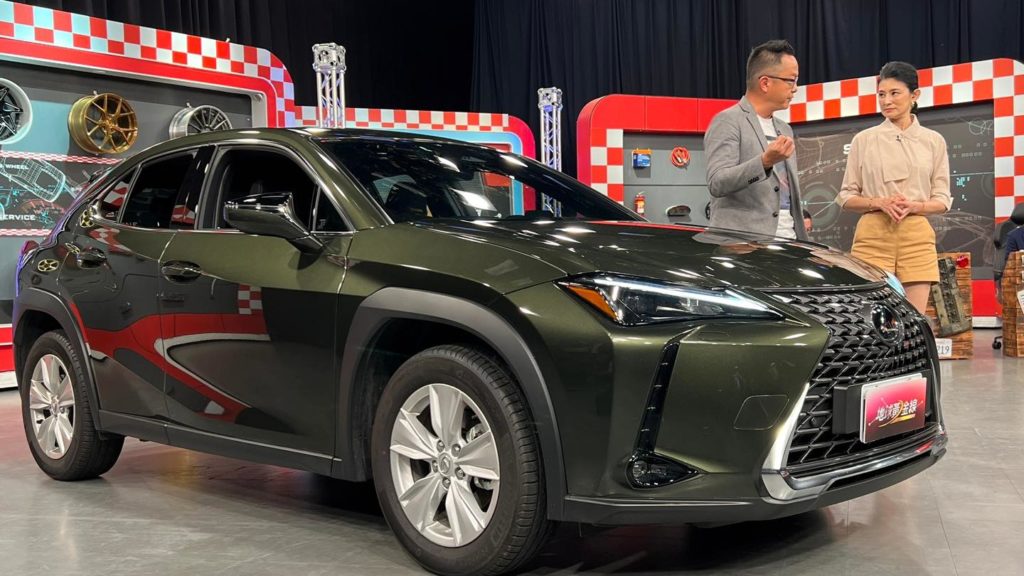 Lexus UX 300h賣點不單導入新一代油電動力！達人邢男介紹全方位升級更誘人 | 地球黃金線