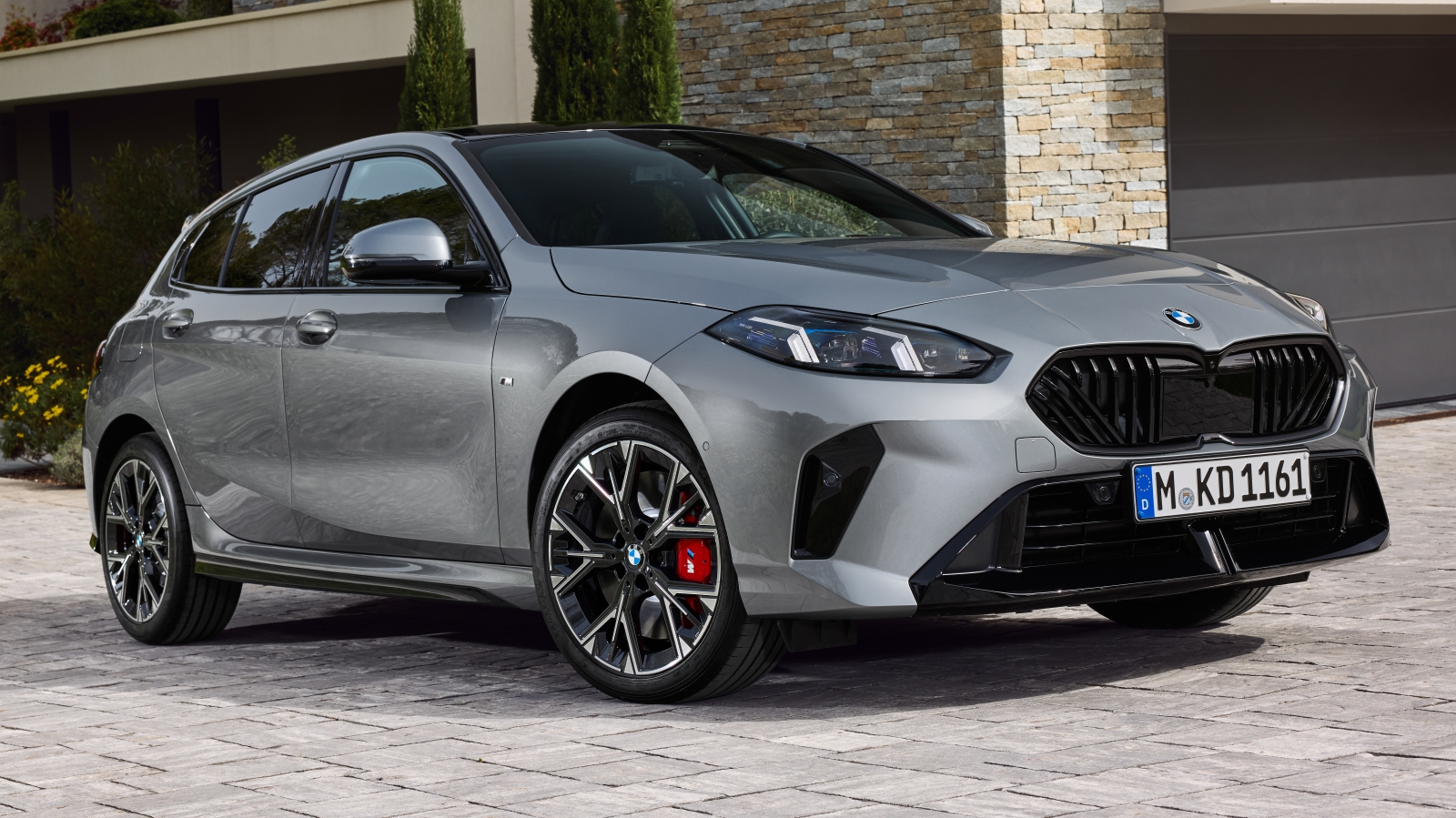 BMW 1 Series F70大改款四代登場！新車最快年底登台明年2月交車 | 地球黃金線