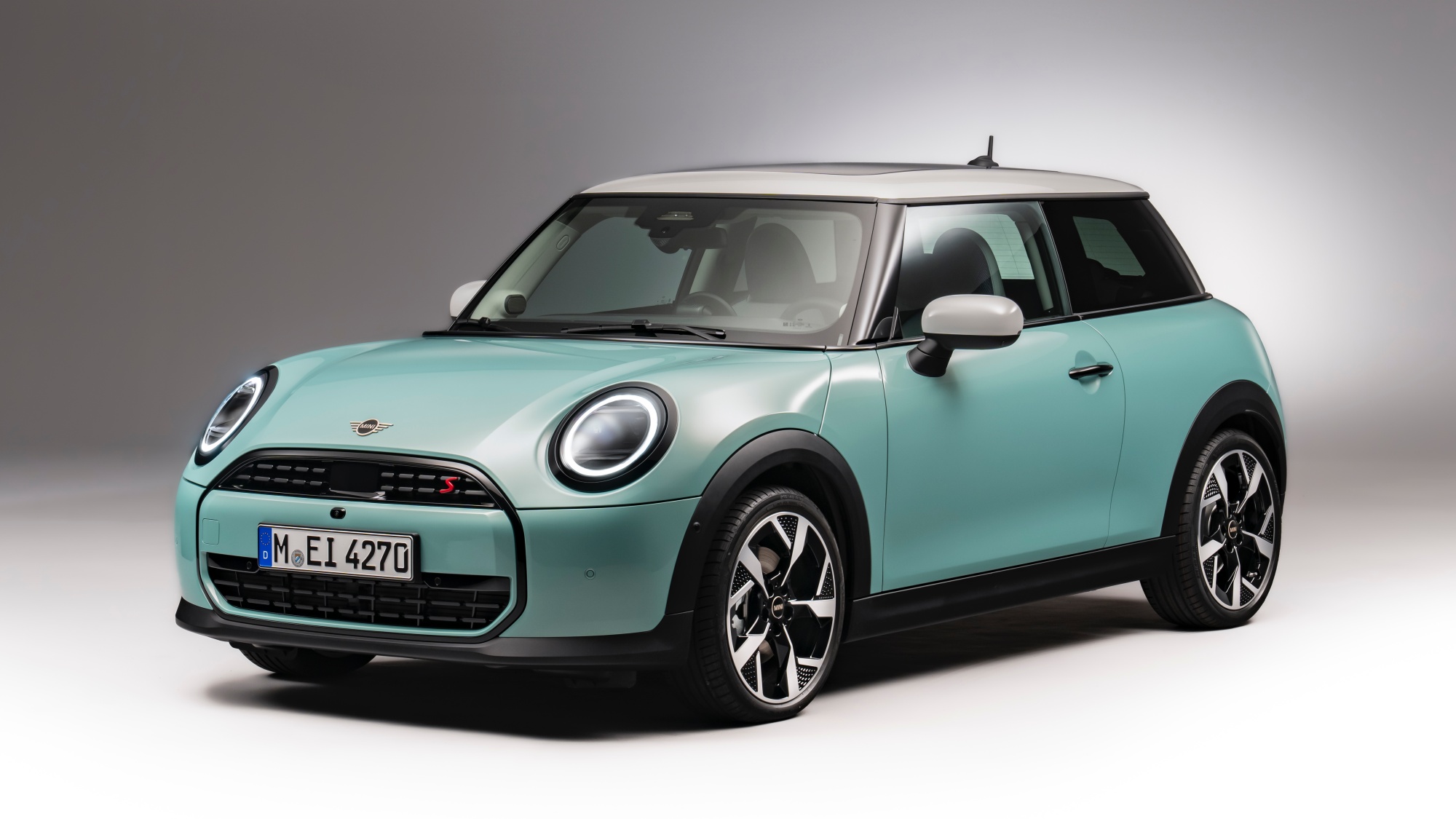 大改款Mini Cooper燃油版即將亮相，預約6月21日正式登場 | 地球黃金線