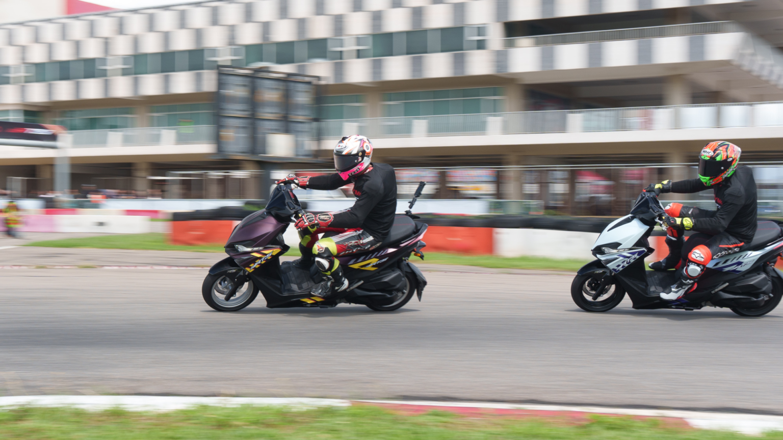 Kymco RTS 135直指三陽Jet SL ！光陽油電搭水冷引擎能壓制125再上打158？ | 地球黃金線