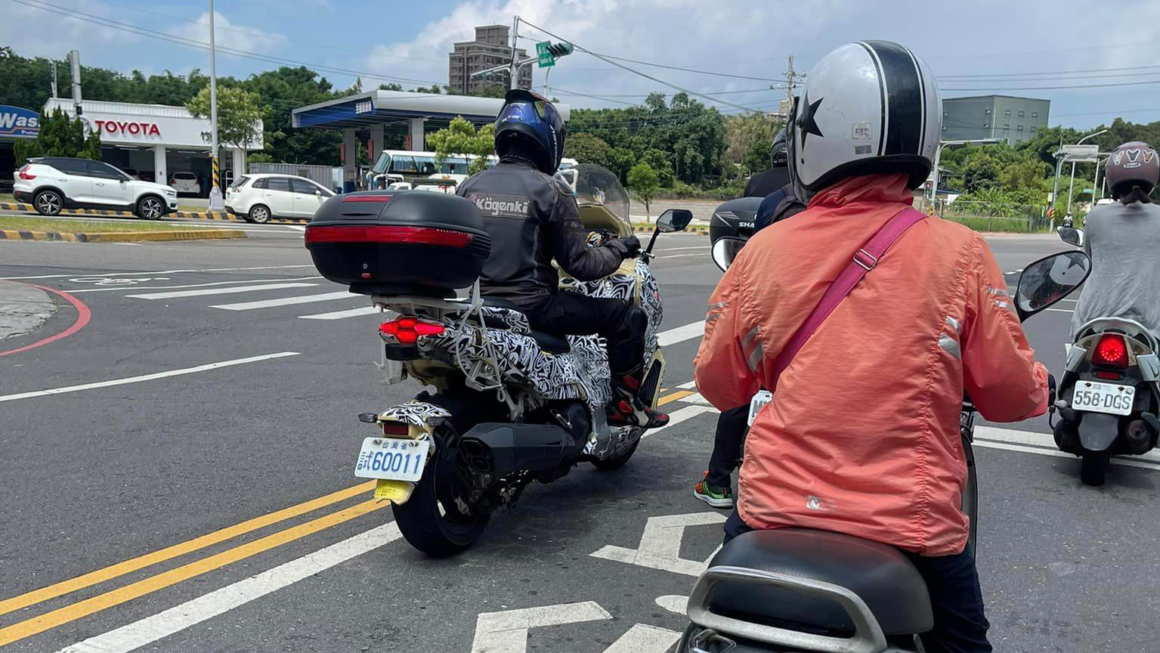 疑三陽BT靈獸系列第4款「玄武」測試車出沒！SYM TTLBT配備盲點偵測？ | 地球黃金線