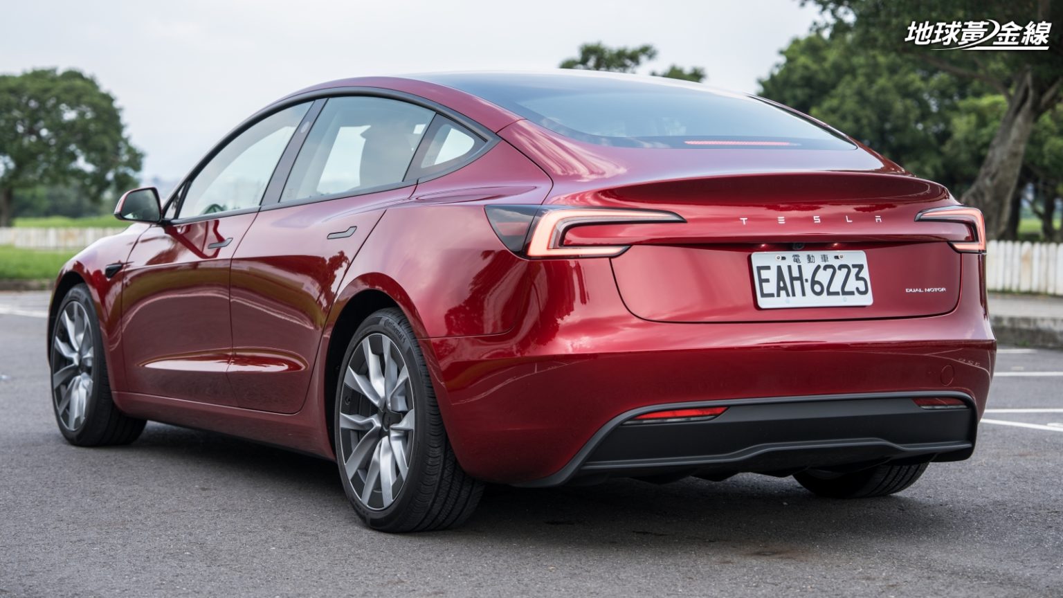 試駕／預算兩百萬，買Tesla Model 3煥新版還是原廠認證中古車？ | 地球黃金線