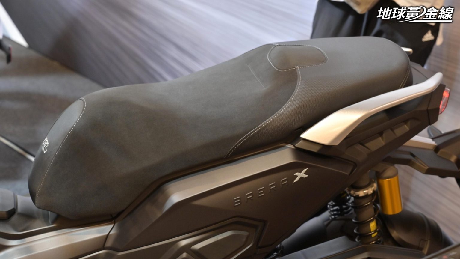 宏佳騰跨界黃羊Brera X與EV-C1電動跑旅上市，預告小檔車MK第四季亮相 | 地球黃金線