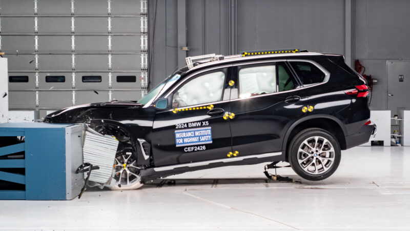 IIHS公布豪華SUV測試結果，三款獲Top Safety Pick+評價台灣有賣 | 地球黃金線