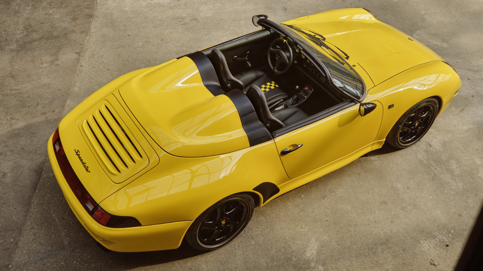 保時捷亮相首款993 Speedster，擁迷人駝峰推出即絕響全球唯一！ | 地球黃金線