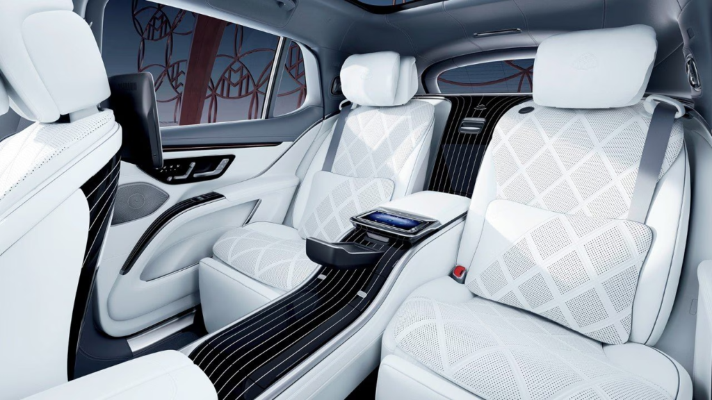 日本邁巴赫EQS 680 SUV驚喜售價只要615萬起！比台灣便宜超過350萬元 | 地球黃金線