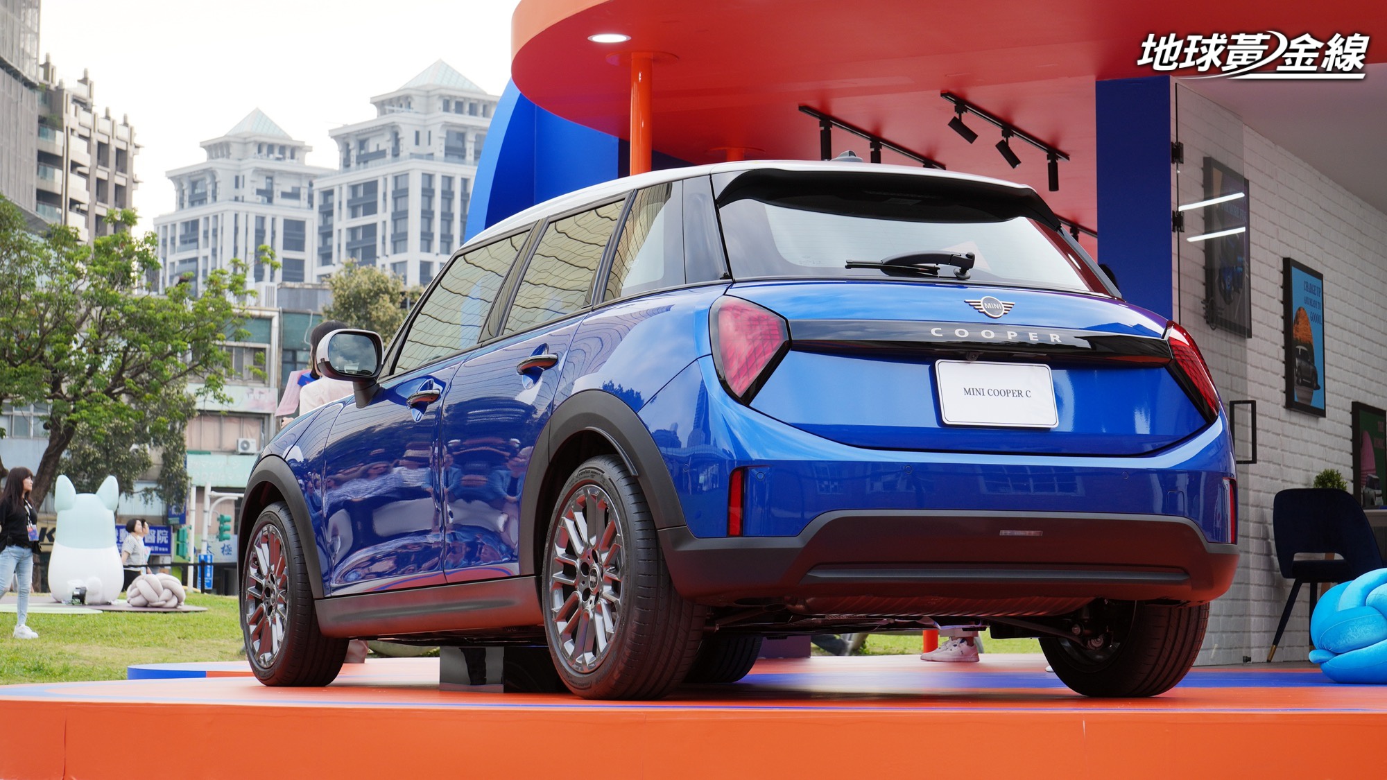 Mini Cooper五門掀背售價158萬元起，首波導入Cooper C與Cooper S雙車型 | 地球黃金線