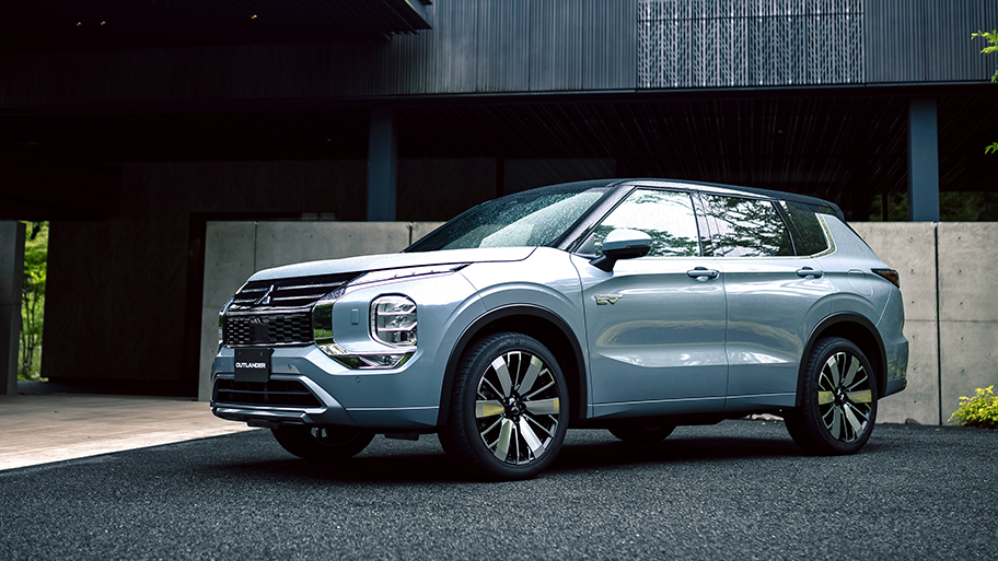 日本三菱Outlander小改款售價111萬元起，上市一個月接單超過3400張 | 地球黃金線
