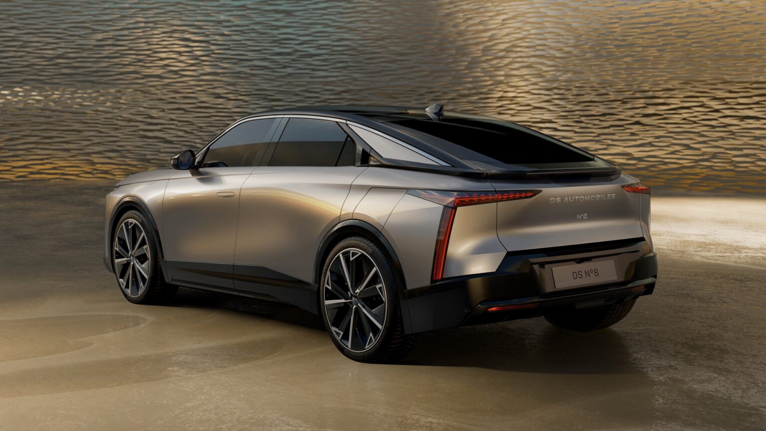 DS N°8最高續航力達750公里！用精品手法製作內裝 | 地球黃金線