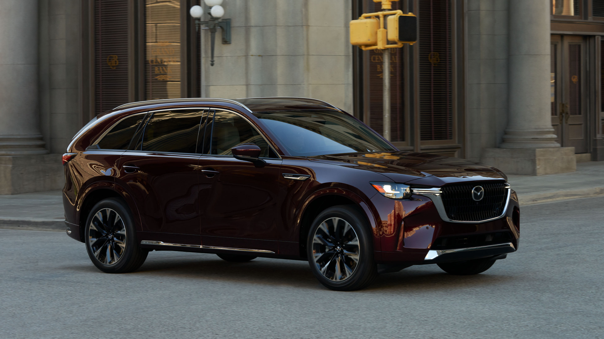 25年式CX-90價格179.9萬起！Mazda公布小漲9千元升級9氣囊與內外觀配備 | 地球黃金線