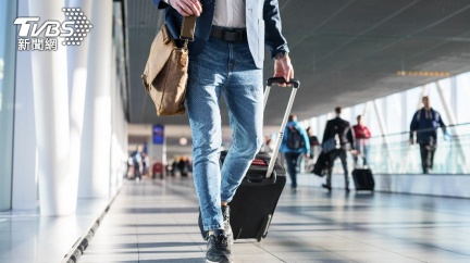 高薪玻璃飯碗！機師「年薪飆破400萬」 他揭殘酷代價：難在天賦│TVBS新聞網