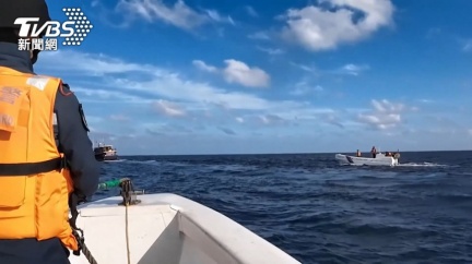 國旗遮掩運毒船！海上偷運718公斤大麻.海洛因 市值15億│TVBS新聞網