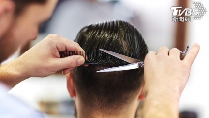 翡翠騎士赴台共演橘色惡魔！146名師生首登台 西門町快閃引期待│TVBS新聞網