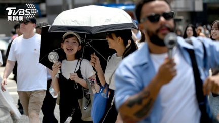 荒木佐保里是誰？OL照變全球迷因吸7千萬觀看 連馬斯克也轉發│TVBS新聞網