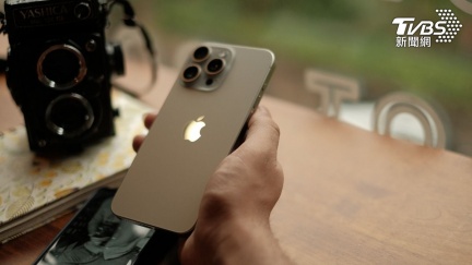 小心駭客竊個資！蘋果緊急發布iOS18.3.2 籲用戶快更新│TVBS新聞網