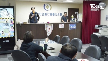 兒斷手勒索麥當勞7060萬 前消防夫妻重判6年6月│TVBS新聞網