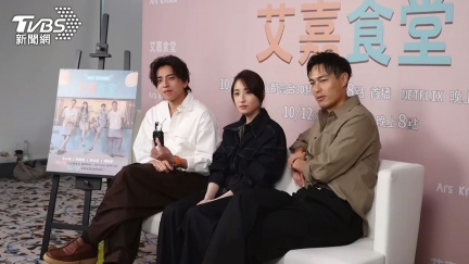 館長SWAG首戰骨裂「硬不起來」！ 女優塞跳X狂被震：有點受不了│TVBS新聞網