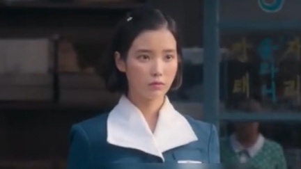 《苦盡柑來遇見你》口碑爆好！催淚劇情引共鳴 IU攜朴寶劍上節目「互誇」│TVBS新聞網