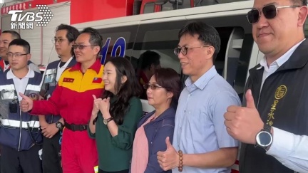 沒證照不能CPR？ 按壓位置正確可輔助急救│TVBS新聞網