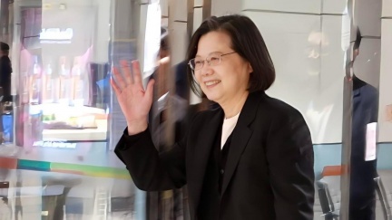 比買一送一便宜！拿坡里只要189元 必勝客199、達美樂半價│TVBS新聞網