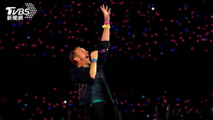 Coldplay韓國開唱Day4！Rosé現身嗨跳《APT.》 粉絲敲碗GD當下一場嘉賓│TVBS新聞網