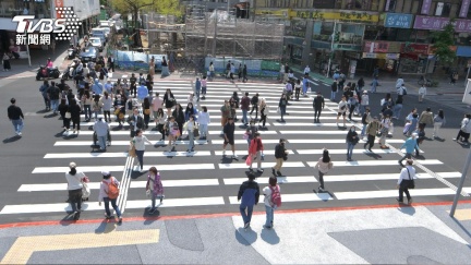 曝「普發1萬」6月能領到 謝龍介：賴清德可能加碼到1萬5│TVBS新聞網