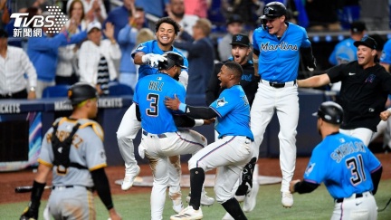 MLB／教士開季7連勝！與道奇續保不敗金身 共創歷史新紀錄│TVBS新聞網
