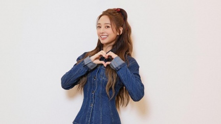 IVE來台寵粉走大廳！6成員穿搭甜辣 百名幸運粉絲擠爆│TVBS新聞網