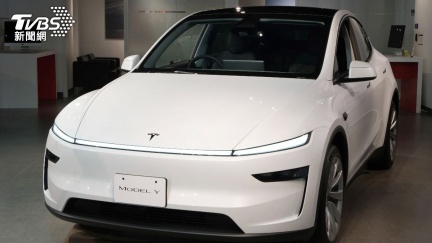 全新改款Model Y登台！續行603km首批車主嗨│TVBS新聞網