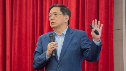 顏翎熹火辣主持419！網見「誠意滿滿」嘆：國民黨426怎贏？│TVBS新聞網