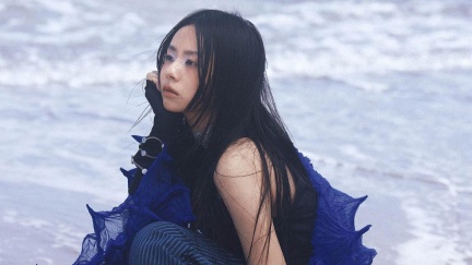 等70年！找到《異域》角色原型長眠地 YTR尋5000墳墓助圓夢│TVBS新聞網