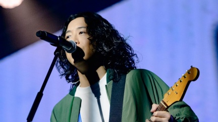 史無前例紀錄天團主唱背後人生 U2主唱波諾私密電影將上檔│TVBS新聞網