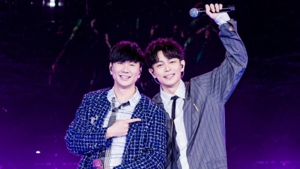 趙麗穎搏命練5公斤長槍 「360度空中特技」驚艷全場│TVBS新聞網