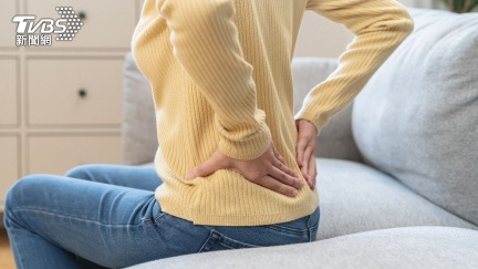 不只是火氣大！專家揭嘴破竟是缺「這營養」：1症狀快就醫│TVBS新聞網